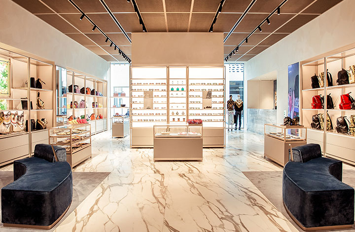 Versace OUTLET Germany » Sale 30-70% off | OUTLETCITY METZINGEN